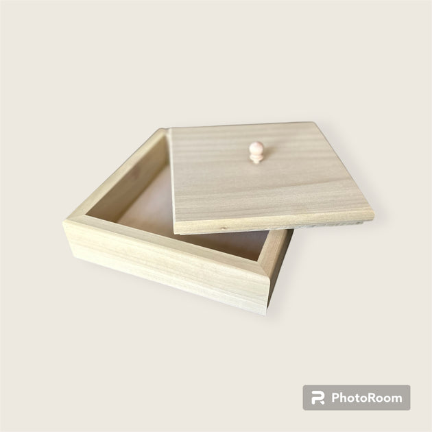 Square Keepsake Box – PineCraft Inc