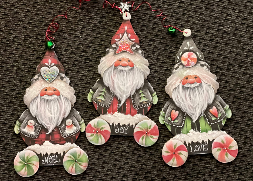 Peppermint Swirl Santa Ornamet – PineCraft Inc